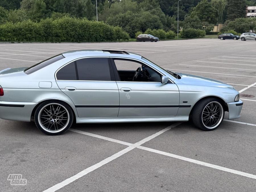 BMW 530 2001 Viļņa, ar dzinēja tilpumu 2.90 L un nobraukumu 350 tūkst. km par 2500 €, foto 4 vietnē AUTOMOTO.COM.LV