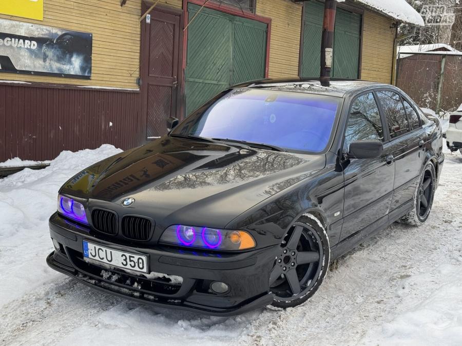 BMW 530 2002 in Vilnius, with an engine capacity of 3.00 L and mileage of 33 thousand km for 2950 €, photo 1 on AUTOMOTO.COM.LV