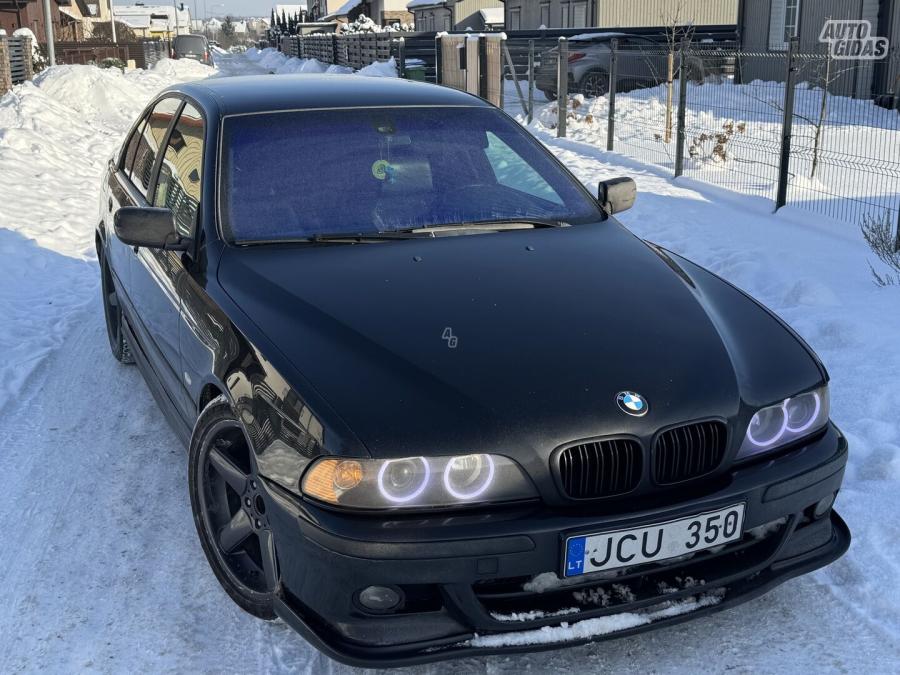 BMW 530 2002 in Vilnius, with an engine capacity of 3.00 L and mileage of 33 thousand km for 2950 €, photo 2 on AUTOMOTO.COM.LV