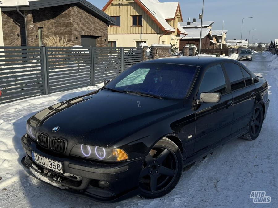 BMW 530 2002 in Vilnius, with an engine capacity of 3.00 L and mileage of 33 thousand km for 2950 €, photo 3 on AUTOMOTO.COM.LV