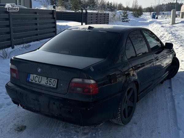 BMW 530 2002 Viļņa, ar dzinēja tilpumu 3.00 L un nobraukumu 33 tūkst. km par 2950 €, foto 5 vietnē AUTOMOTO.COM.LV