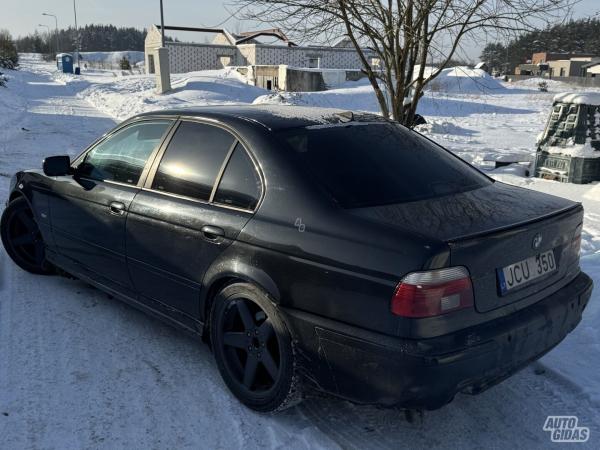 BMW 530 2002 Viļņa, ar dzinēja tilpumu 3.00 L un nobraukumu 33 tūkst. km par 2950 €, foto 6 vietnē AUTOMOTO.COM.LV