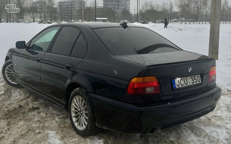 BMW 530 2002 in Vilnius, with an engine capacity of 3.00 L and mileage of 333 thousand km for 2350 €, photo 7 on AUTOMOTO.COM.LV