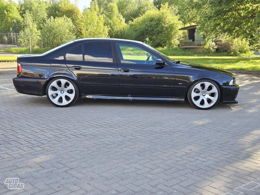 BMW 530 2002 in Vilnius, with an engine capacity of 2.90 L and mileage of 440 thousand km for 5000 €, photo 9 on AUTOMOTO.COM.LV