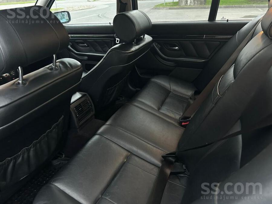 BMW 530 2002 Rīga, ar dzinēja tilpumu 3.00 L un nobraukumu 330 tūkst. km par 2900 €, foto 10 vietnē AUTOMOTO.COM.LV