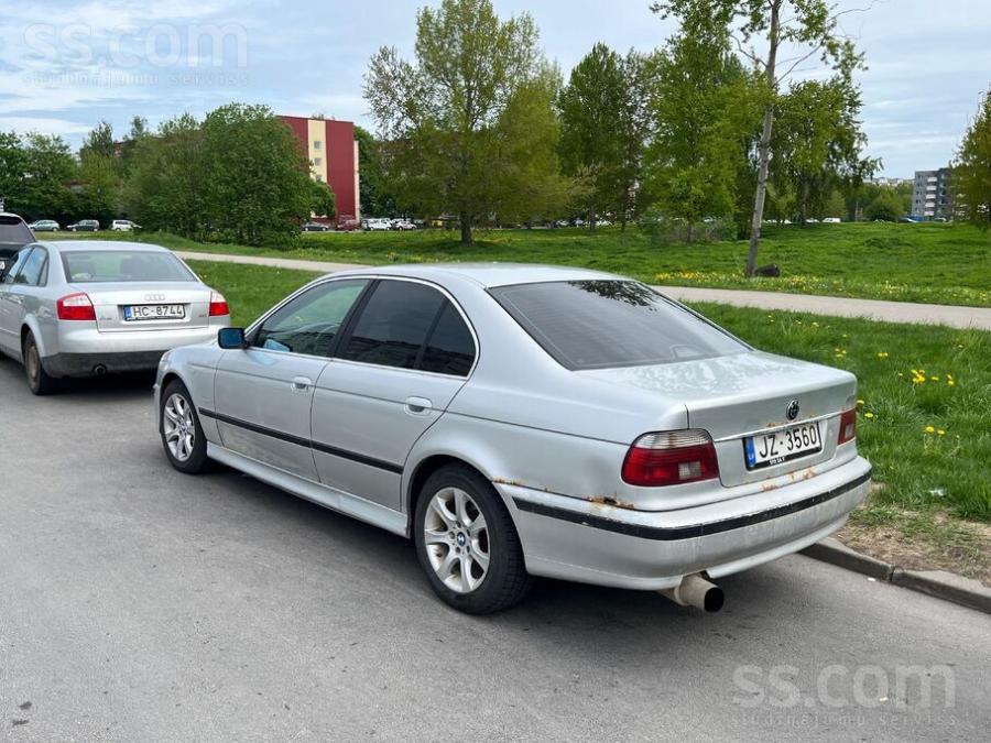 BMW 530 2002 Rīga, ar dzinēja tilpumu 3.00 L un nobraukumu 400 tūkst. km par 2100 €, foto 4 vietnē AUTOMOTO.COM.LV