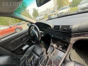 BMW 530 2002 Rīga, ar dzinēja tilpumu 3.00 L un nobraukumu 400 tūkst. km par 2100 €, foto 6 vietnē AUTOMOTO.COM.LV
