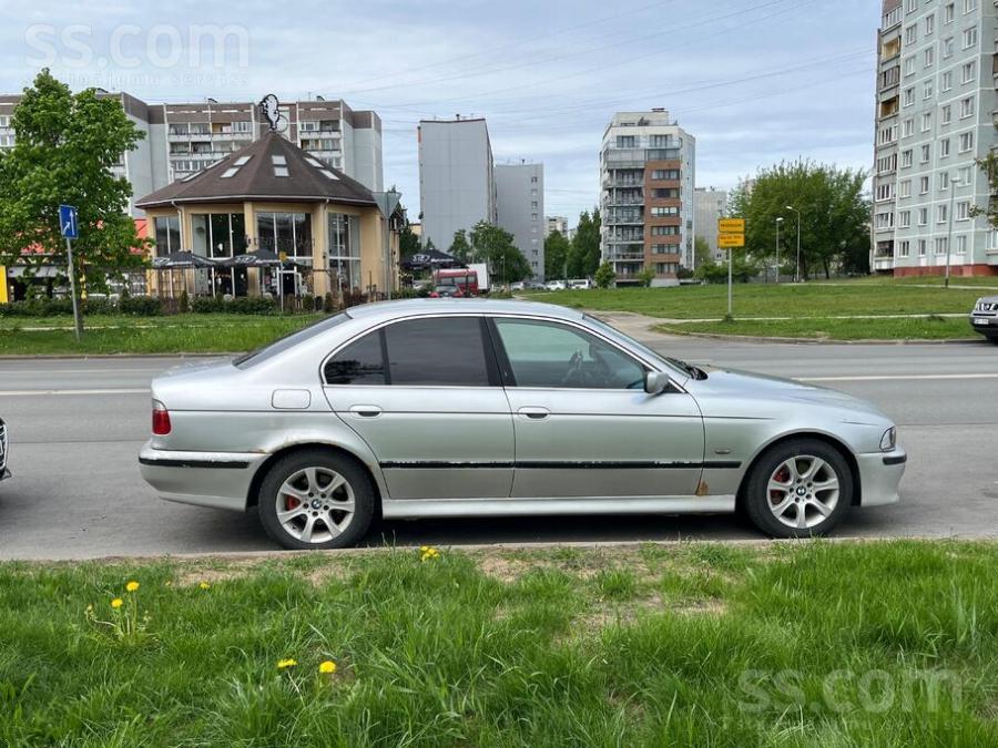 BMW 530 2002 Rīga, ar dzinēja tilpumu 3.00 L un nobraukumu 400 tūkst. km par 2100 €, foto 9 vietnē AUTOMOTO.COM.LV