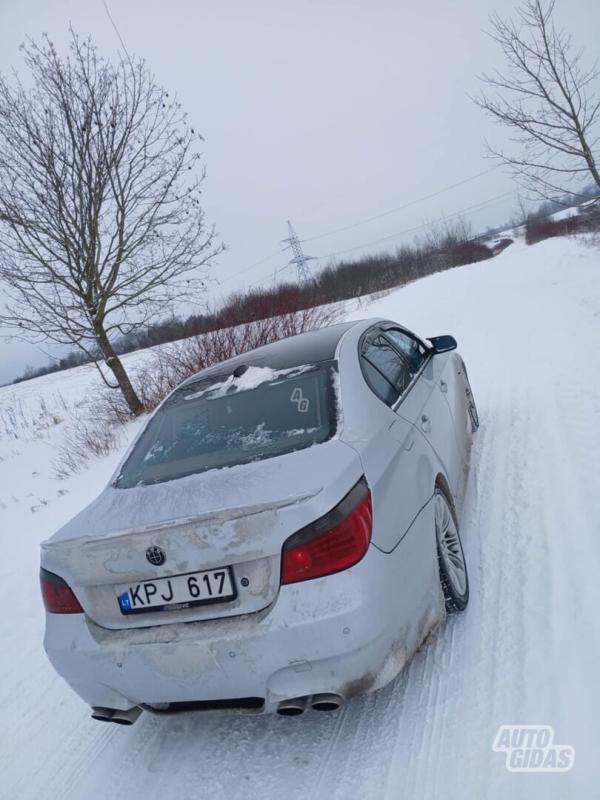 BMW 530 2003 Viļņa, ar dzinēja tilpumu 3.00 L un nobraukumu 350 tūkst. km par 2800 €, foto 11 vietnē AUTOMOTO.COM.LV