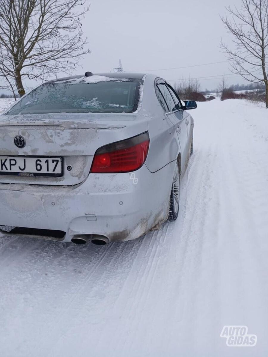 BMW 530 2003 Viļņa, ar dzinēja tilpumu 3.00 L un nobraukumu 350 tūkst. km par 3000 €, foto 14 vietnē AUTOMOTO.COM.LV