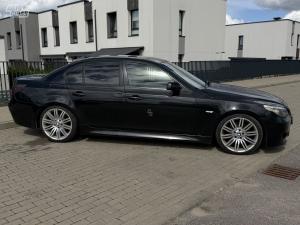 BMW 530 2003 in Vilnius, with an engine capacity of 3.00 L and mileage of 299 thousand km for 2100 €, photo 9 on AUTOMOTO.COM.LV