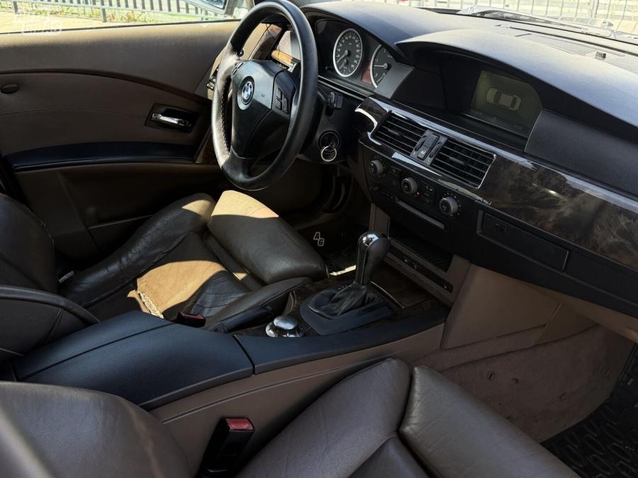 BMW 530 2003 in Vilnius, with an engine capacity of 3.00 L and mileage of 299 thousand km for 2100 €, photo 12 on AUTOMOTO.COM.LV