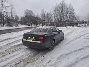 BMW 530 2004 in Vilnius, with an engine capacity of 3.00 L and mileage of 500 thousand km for 1990 €, photo 7 on AUTOMOTO.COM.LV