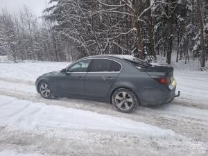 BMW 530 2004 in Vilnius, with an engine capacity of 3.00 L and mileage of 500 thousand km for 1990 €, photo 10 on AUTOMOTO.COM.LV