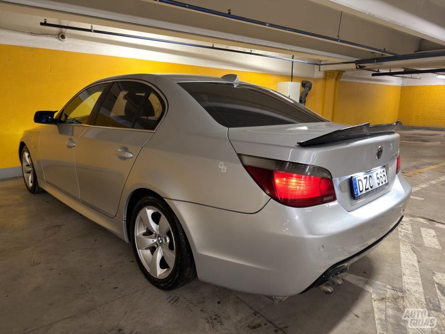 BMW 530 2004 Viļņa, ar dzinēja tilpumu 3.00 L un nobraukumu 415 tūkst. km par 2950 €, foto 12 vietnē AUTOMOTO.COM.LV
