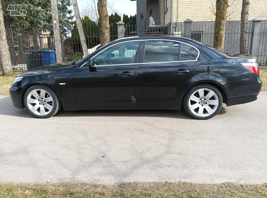 BMW 530 2004 in Siauliai, with an engine capacity of 3.00 L and mileage of 440 thousand km for 2800 €, photo 4 on AUTOMOTO.COM.LV