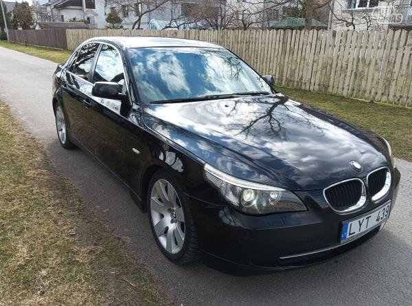 BMW 530 2004 in Siauliai, with an engine capacity of 3.00 L and mileage of 440 thousand km for 2800 €, photo 8 on AUTOMOTO.COM.LV