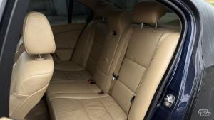 BMW 530 2004 in Vilnius, with an engine capacity of 3.00 L and mileage of 366 thousand km for 3850 €, photo 13 on AUTOMOTO.COM.LV