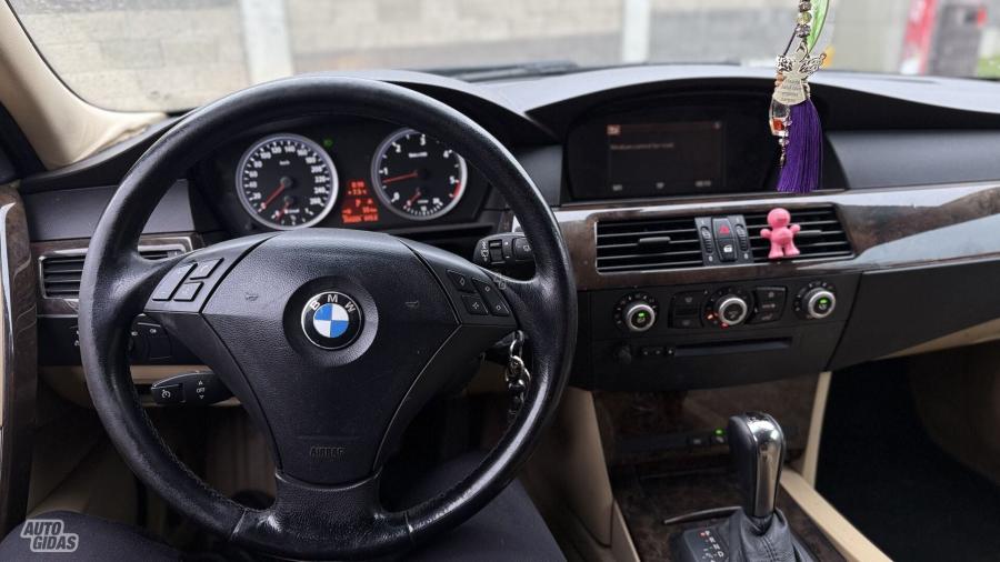 BMW 530 2004 in Vilnius, with an engine capacity of 3.00 L and mileage of 366 thousand km for 3850 €, photo 14 on AUTOMOTO.COM.LV