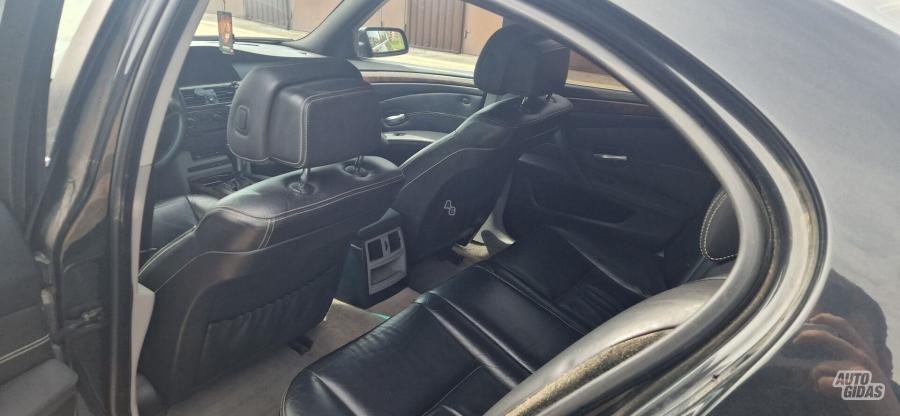 BMW 530 2004 Plungė, ar dzinēja tilpumu 3.00 L un nobraukumu 368 tūkst. km par 3150 €, foto 9 vietnē AUTOMOTO.COM.LV