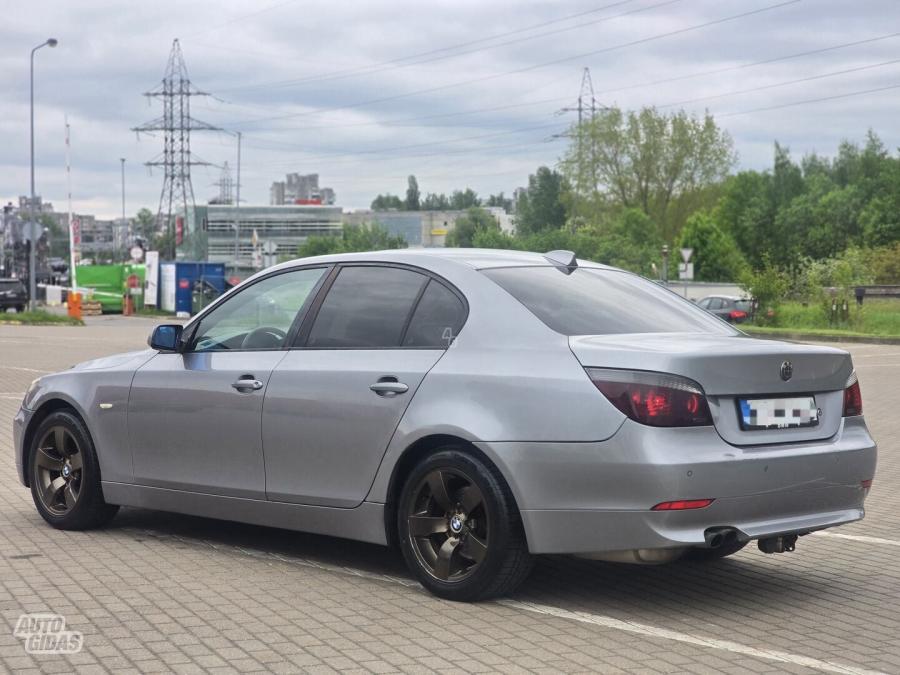 BMW 530 2004 Viļņa, ar dzinēja tilpumu 3.00 L un nobraukumu 400 tūkst. km par 2500 €, foto 6 vietnē AUTOMOTO.COM.LV