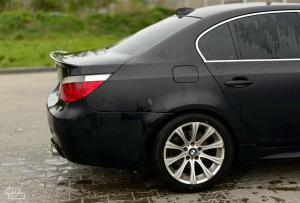 BMW 530 2004 in Vilnius, with an engine capacity of 3.00 L and mileage of 366 thousand km for 3550 €, photo 7 on AUTOMOTO.COM.LV