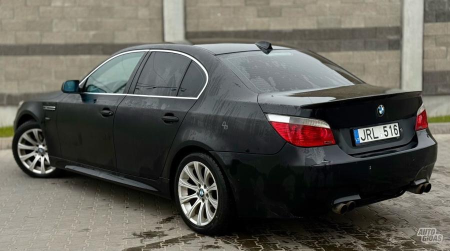 BMW 530 2004 in Vilnius, with an engine capacity of 3.00 L and mileage of 366 thousand km for 3550 €, photo 8 on AUTOMOTO.COM.LV