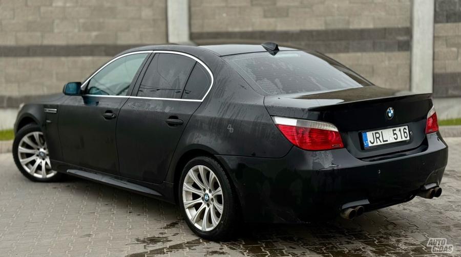 BMW 530 2004 Viļņa, ar dzinēja tilpumu 3.00 L un nobraukumu 367 tūkst. km par 3550 €, foto 8 vietnē AUTOMOTO.COM.LV