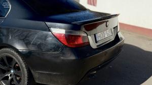 BMW 530 2004 in Vilnius, with an engine capacity of 3.00 L and mileage of 327 thousand km for 3200 €, photo 8 on AUTOMOTO.COM.LV