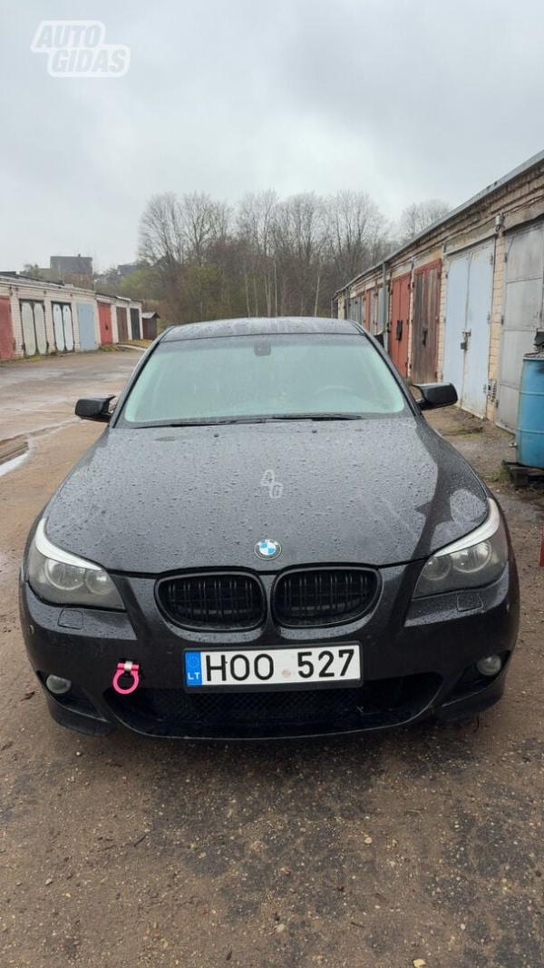БМВ 530 2004 в Вильнюс, объемом двигателя 3.00 л и пробегом 328 тыс. км за 3200 €, фото 2 на AUTOMOTO.COM.LV