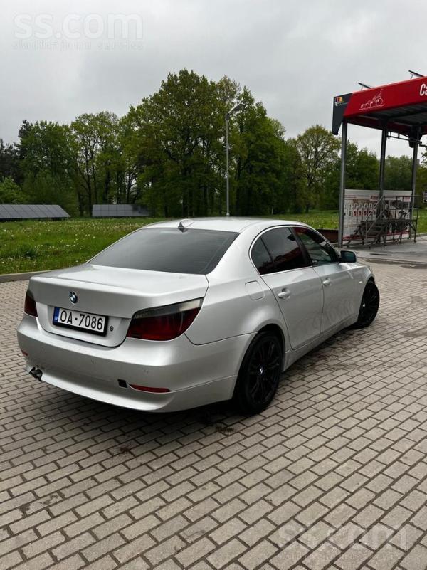 BMW 530 2004 Jelgava, ar dzinēja tilpumu 3.00 L un nobraukumu 310 tūkst. km par 3150 €, foto 7 vietnē AUTOMOTO.COM.LV