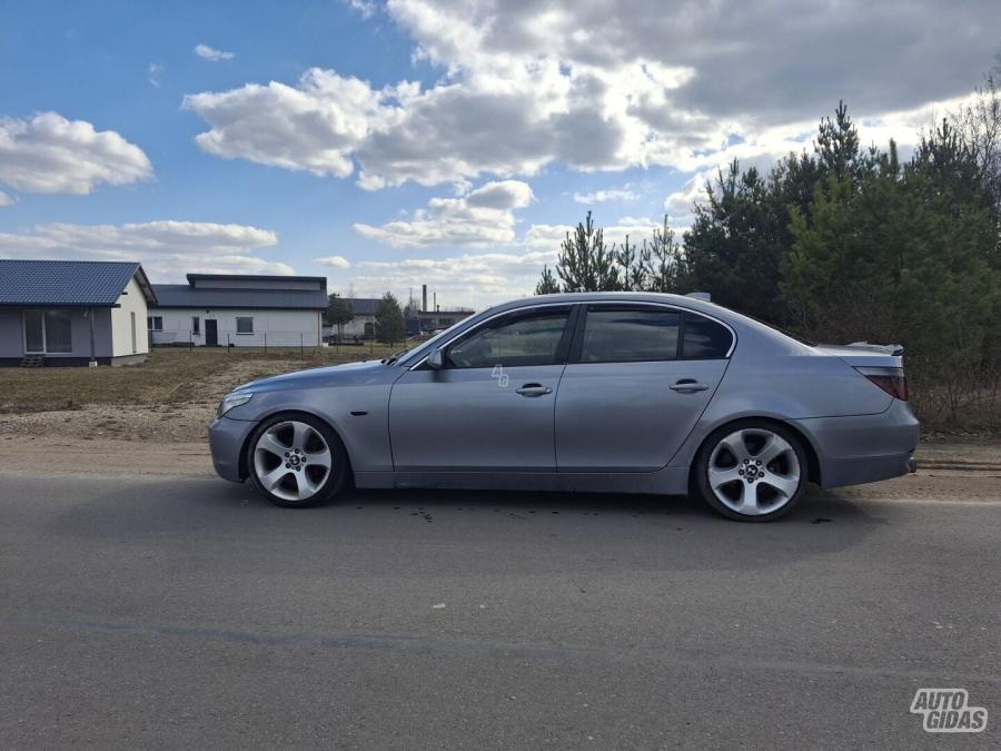 BMW 530 2004 in Trakai, with an engine capacity of 3.00 L and mileage of 40 thousand km for 2850 €, photo 5 on AUTOMOTO.COM.LV