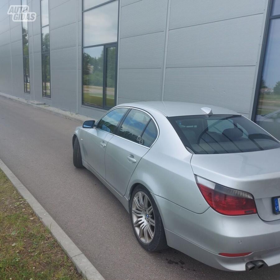 BMW 530 2004 in Kaunas, with an engine capacity of 3.00 L and mileage of 400 thousand km for 2250 €, photo 5 on AUTOMOTO.COM.LV