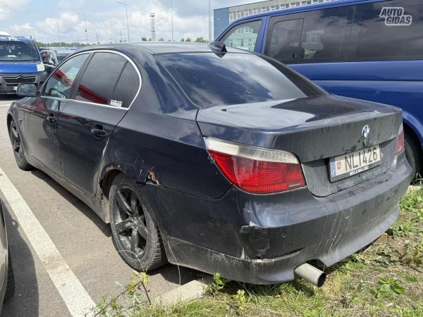 BMW 530 2004 in Kaunas, with an engine capacity of 3.00 L and mileage of 400 thousand km for 1350 €, photo 4 on AUTOMOTO.COM.LV