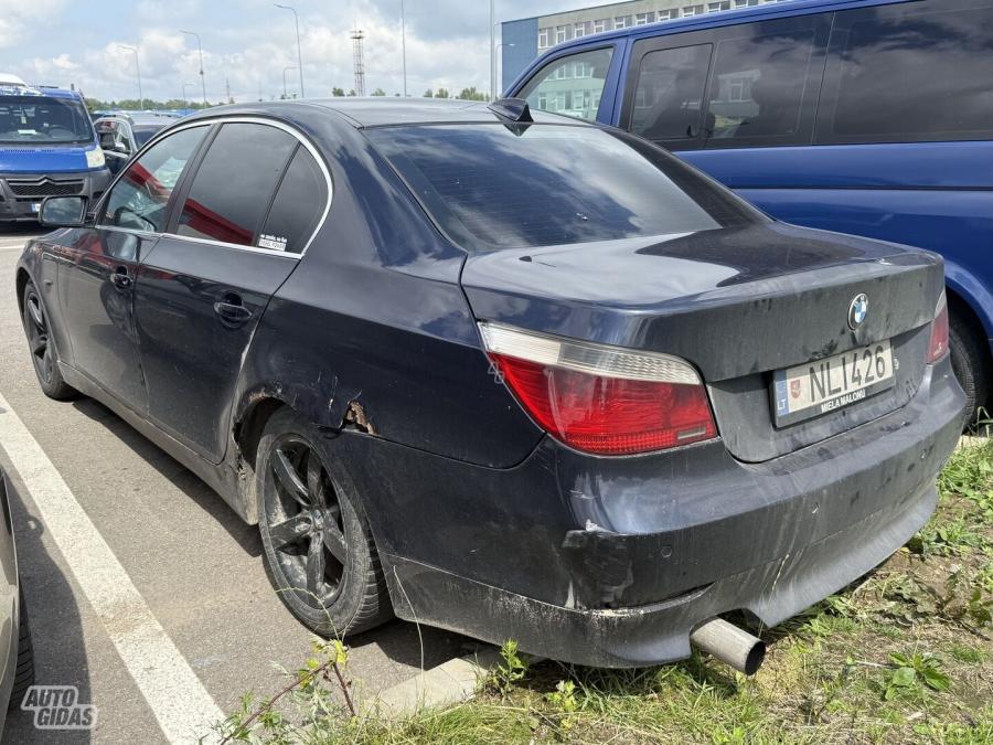 BMW 530 2004 in Kaunas, with an engine capacity of 3.00 L and mileage of 400 thousand km for 1100 €, photo 5 on AUTOMOTO.COM.LV