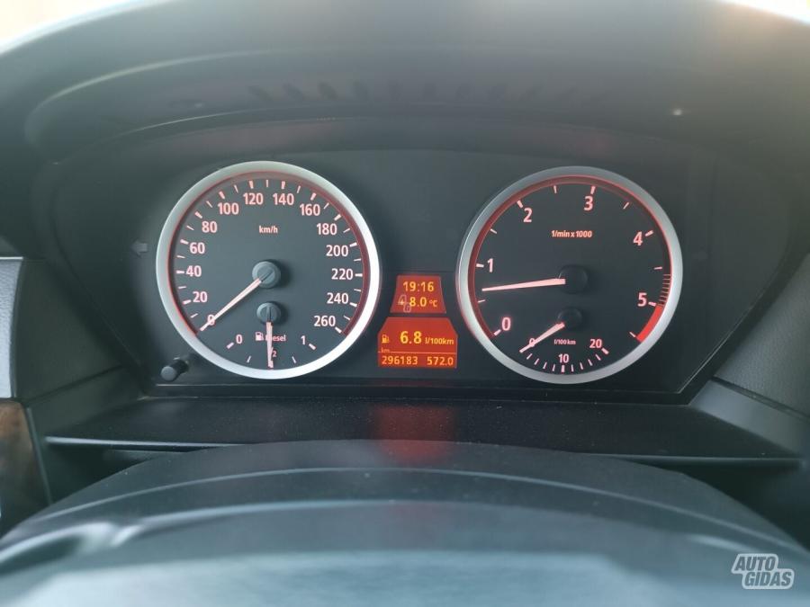 BMW 530 2005 in Siauliai, with an engine capacity of 3.00 L and mileage of 290 thousand km for 2800 €, photo 16 on AUTOMOTO.COM.LV
