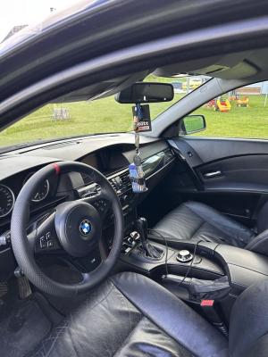 BMW 530 2005 in Varena, with an engine capacity of 3.00 L and mileage of 294 thousand km for 3150 €, photo 12 on AUTOMOTO.COM.LV