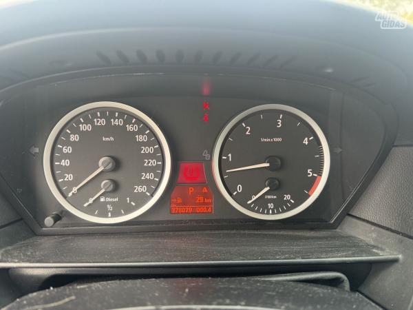 BMW 530 2005 Viļņa, ar dzinēja tilpumu 3.00 L un nobraukumu 378 tūkst. km par 1650 €, foto 10 vietnē AUTOMOTO.COM.LV