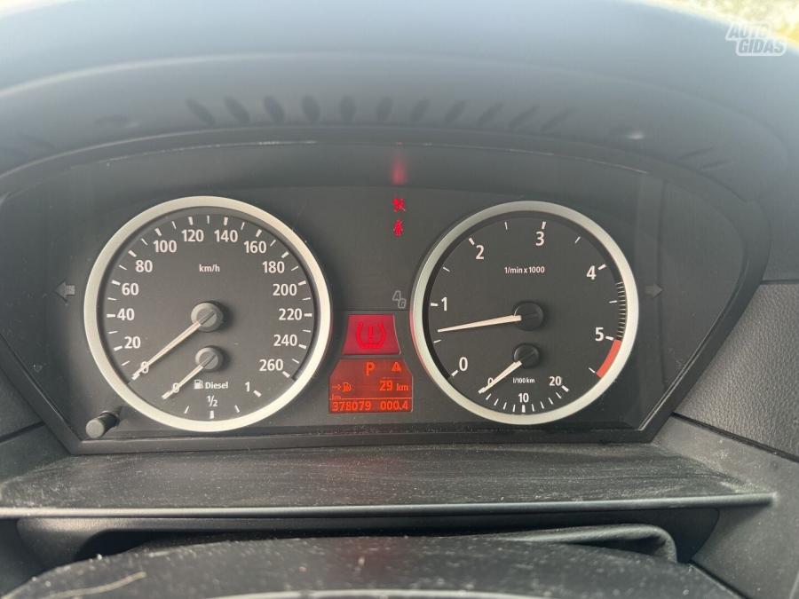 BMW 530 2005 in Vilnius, with an engine capacity of 3.00 L and mileage of 378 thousand km for 1650 €, photo 10 on AUTOMOTO.COM.LV
