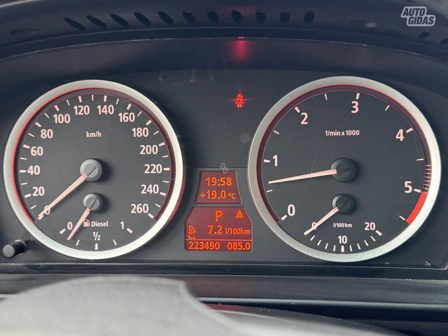 BMW 530 2006 Viļņa, ar dzinēja tilpumu 3.00 L un nobraukumu 224 tūkst. km par 2750 €, foto 12 vietnē AUTOMOTO.COM.LV