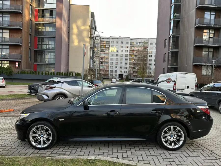 BMW 530 2006 Rīga, ar dzinēja tilpumu 3.00 L un nobraukumu 296 tūkst. km par 4390 €, foto 5 vietnē AUTOMOTO.COM.LV