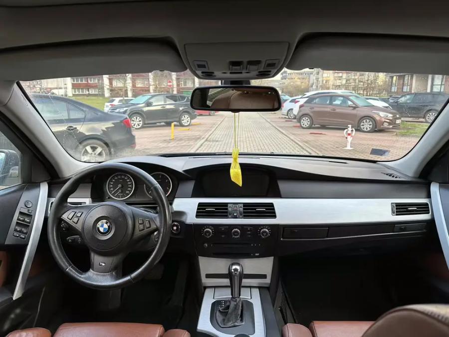 BMW 530 2006 Rīga, ar dzinēja tilpumu 3.00 L un nobraukumu 296 tūkst. km par 4390 €, foto 10 vietnē AUTOMOTO.COM.LV