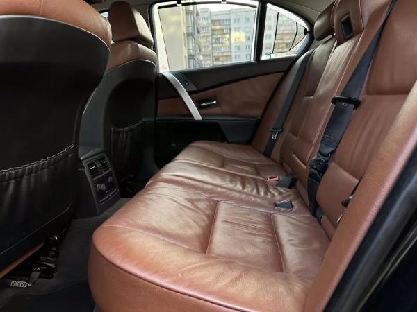 BMW 530 2006 in Riga, with an engine capacity of 3.00 L and mileage of 296 thousand km for 4390 €, photo 10 on AUTOMOTO.COM.LV