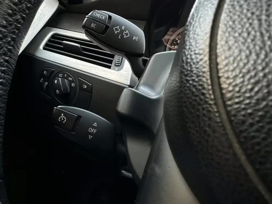 BMW 530 2006 Rīga, ar dzinēja tilpumu 3.00 L un nobraukumu 296 tūkst. km par 4390 €, foto 31 vietnē AUTOMOTO.COM.LV