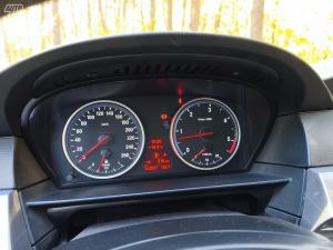 BMW 530 2007 in Kaunas, with an engine capacity of 3.00 L and mileage of 322 thousand km for 3800 €, photo 10 on AUTOMOTO.COM.LV