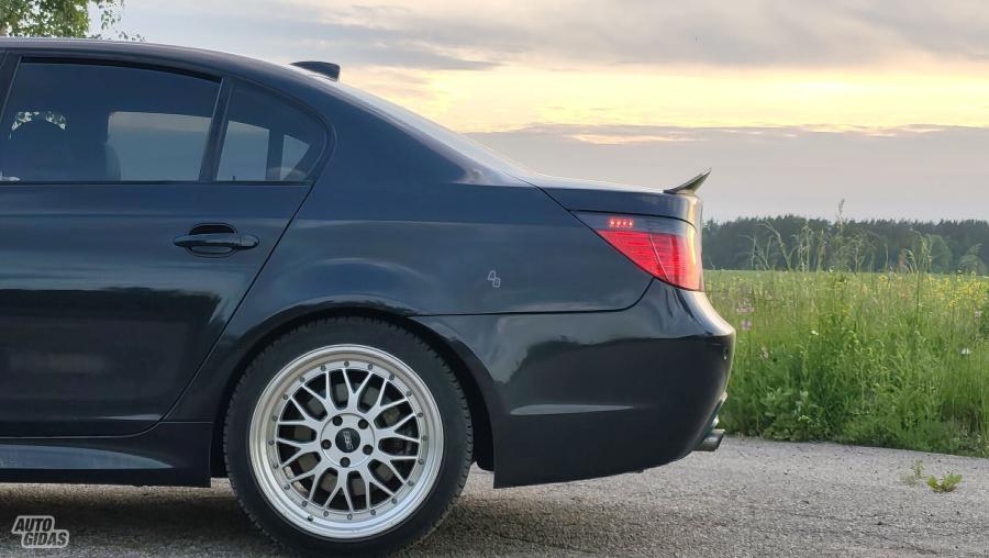 BMW 530 2007 Utena, ar dzinēja tilpumu 3.00 L un nobraukumu 346 tūkst. km par 6999 €, foto 6 vietnē AUTOMOTO.COM.LV