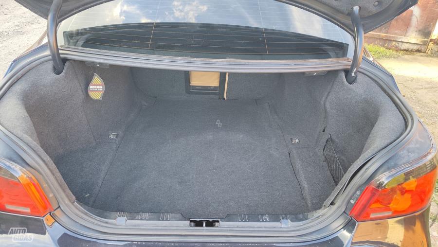 BMW 530 2007 Utena, ar dzinēja tilpumu 3.00 L un nobraukumu 346 tūkst. km par 6999 €, foto 18 vietnē AUTOMOTO.COM.LV