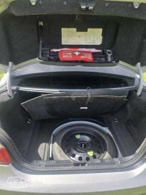 BMW 530 2007 in Mazeikiai, with an engine capacity of 3.00 L and mileage of 332 thousand km for 3500 €, photo 7 on AUTOMOTO.COM.LV