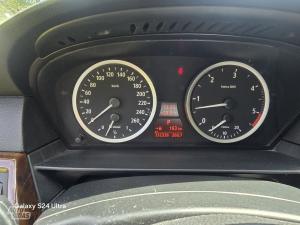 BMW 530 2007 in Mazeikiai, with an engine capacity of 3.00 L and mileage of 332 thousand km for 3500 €, photo 9 on AUTOMOTO.COM.LV
