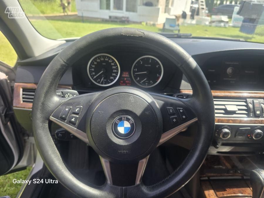 BMW 530 2007 in Mazeikiai, with an engine capacity of 3.00 L and mileage of 332 thousand km for 3500 €, photo 11 on AUTOMOTO.COM.LV